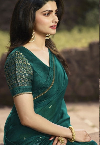 prachi desai turquoise silk georgette printed saree 20312