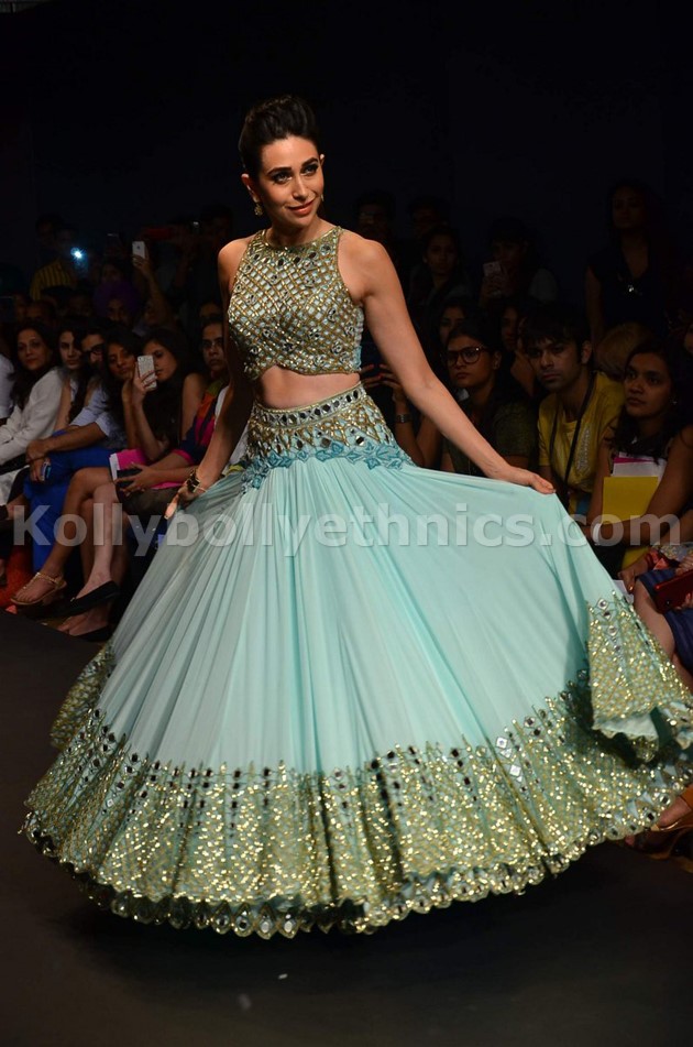 Bollywood Style Karishma kapoor lakme silk and georgette and cotton ...